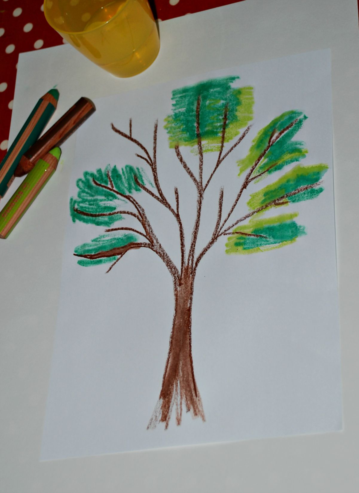 A basic tree template can be an invitation for creativity | ofamily ...