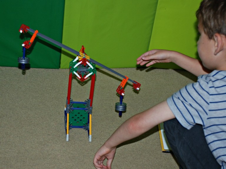 Learning with K’NEX | ofamily learning together