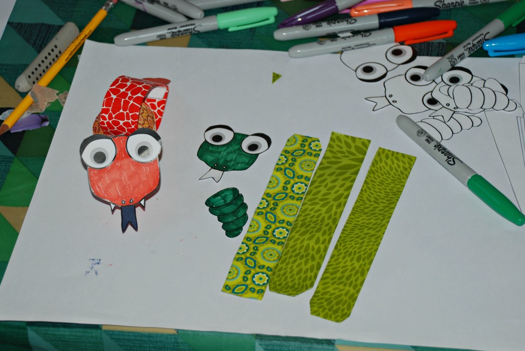 Snake Paper Chain from Twinkl | ofamily learning together